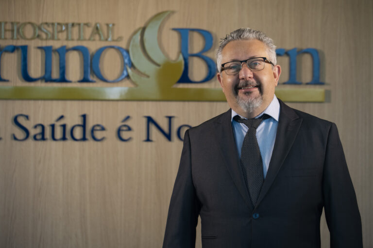 Neurocirurgião Marcos Frank assume presidência do Hospital Bruno Born ...